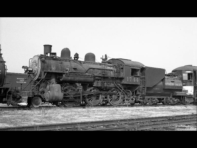 Southern Pacific 1744